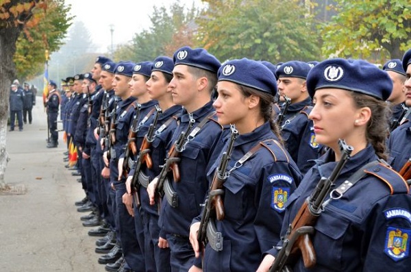 Jandarmeria face angajări din sursă externă. 700 de locuri sunt disponibile